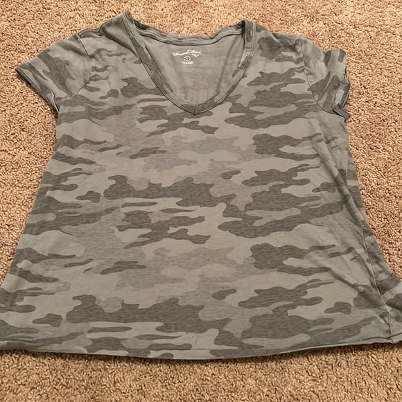 Universal Thread | Tops | Universal Thread Army Short Sleeve Shirt ...